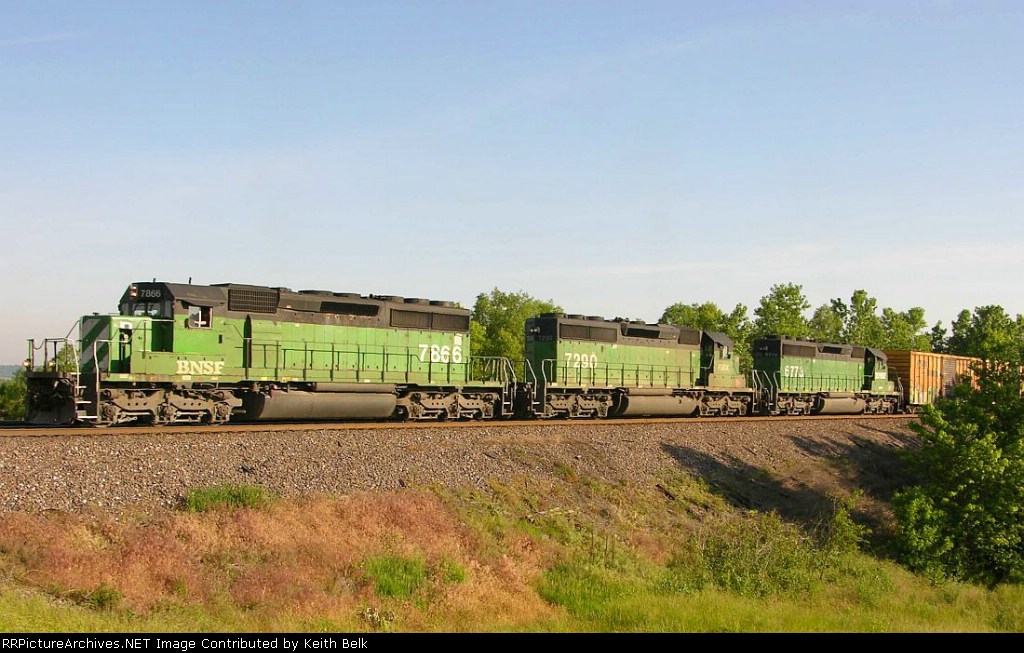 BNSF 7866 and FURX 7290